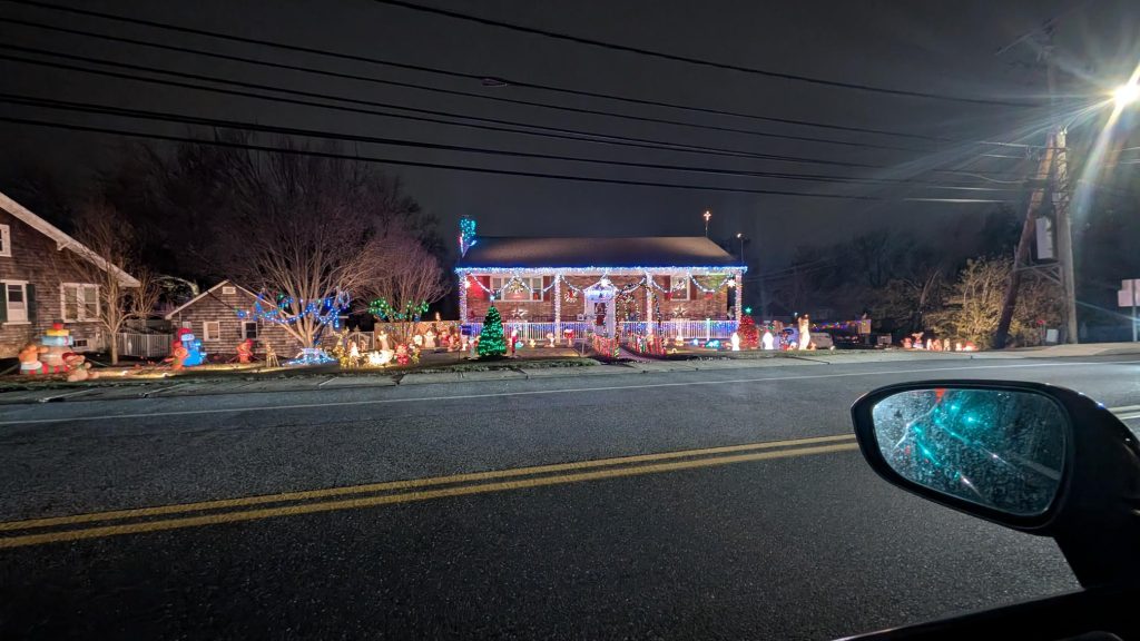Linthicum Heights 2025 House Decorating Contest – Jeff's Christmas ...